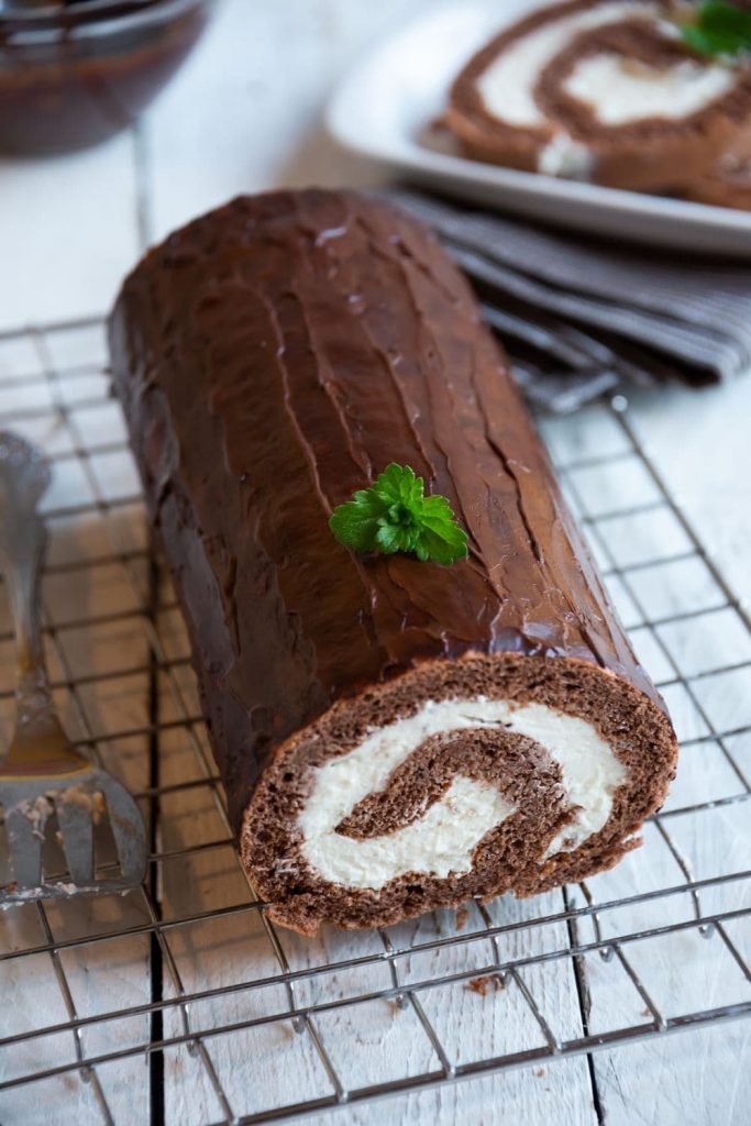 Mary Berry Chocolate Swiss Roll Recipe - Mary Berry Recipes