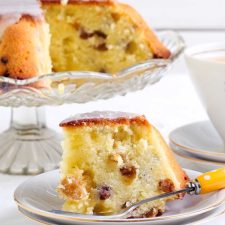 Easy Mary Berry Manor House Cake Recipe - Mary Berry Cooks
