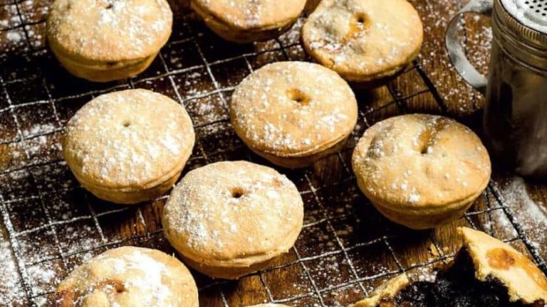 Easy Mary Berry Sweet Shortcrust Pastry Recipe - Mary Berry Cooks