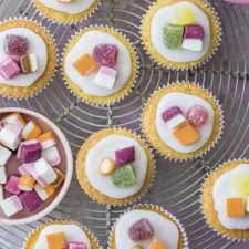 Easy Mary Berry Fairy Cakes Recipe - Mary Berry Cooks